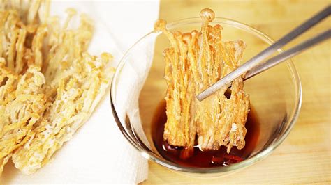 바삭한 식감의 팽이버섯튀김 간단한 술안주로 정말 좋습니다 버섯요리 네이버 Tv