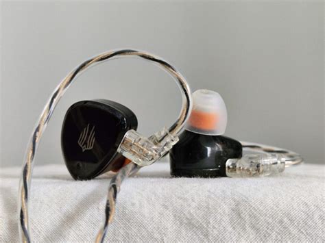 SIMGOT EM6L REVIEW – The Headphoneer