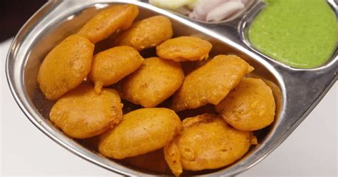 Aalu Ke Pakode Recipe आलू के पकोड़े Quick And Easy Pakode