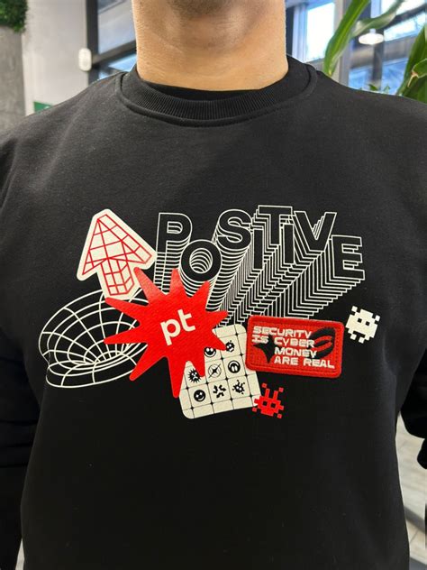 Мы изготовили мерч для сотрудников «Positive Technologies»