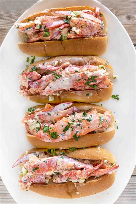 17 Irresistible Lobster Roll Recipes To Try Today Seafoodvoyage
