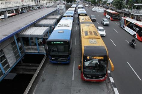 Transjakarta Layani 413 Juta Penumpang Selama 2025
