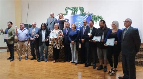 Premia Apcj A Periodistas Gana A Diario Network En Cartón Político