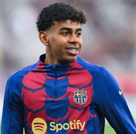 Lamine Yamal In 2024 Soccer Players Recent Sports News Fc Barcelona