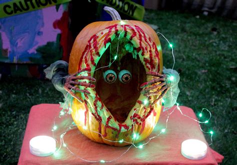 Pumpkin Carving Contest Dans Papers