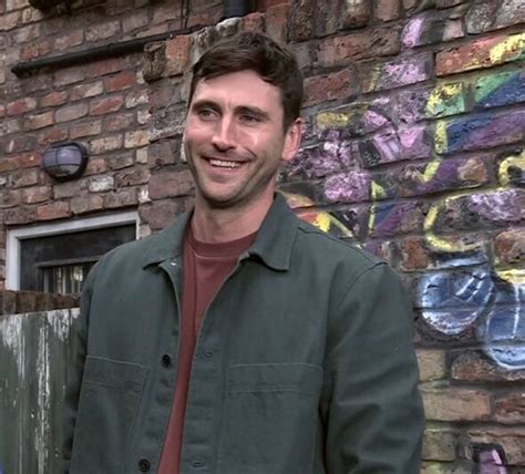 Corrie Fans Twig Kits True Intentions And Fear For Icons Life Tv And Radio Showbiz And Tv