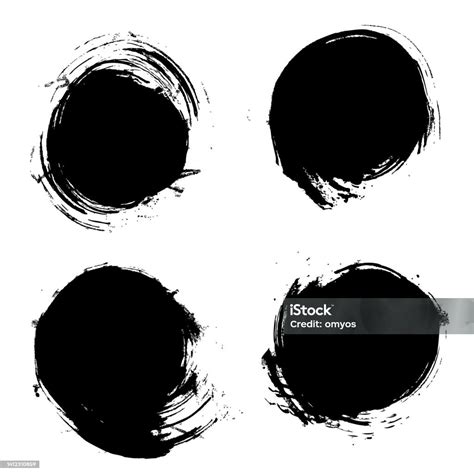 간단한 벡터 손 그리기 스케치 세트 4 스플랫과 스플래시 서클 스플랫의 다양한 크기와 모양 물이 튀는에 대한 스톡 벡터 아트 및