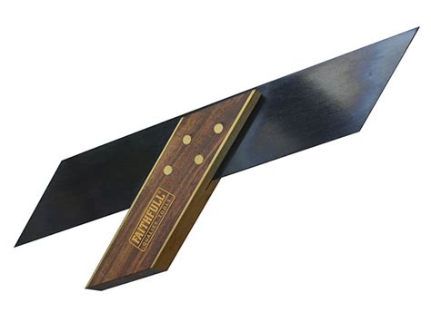 Carpenters Mitre Square