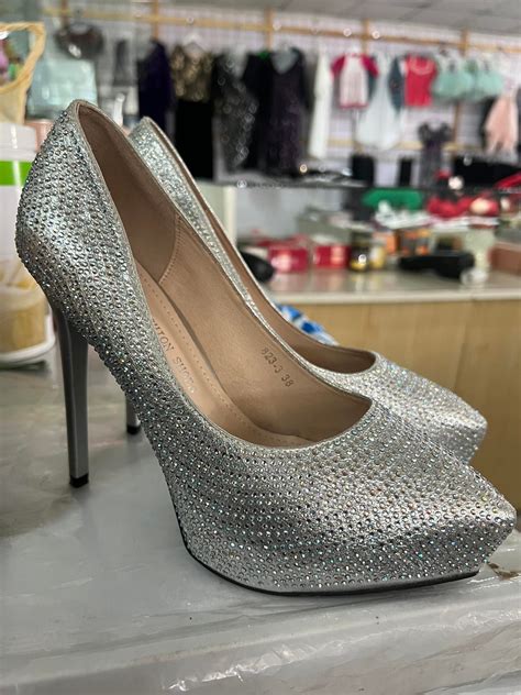 Өмнөговь Шинэ хуучин тавилга хувцас эд хэрэглэл худалдаалах групп 🛍 Iweelin 2 Dawhar 9