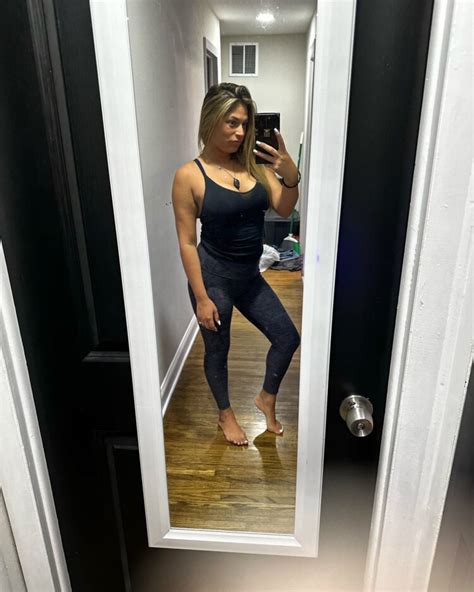 Sabrina Nichole Feet