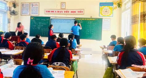 Những Tiết Học ‘lạ Không Tiếng Trống Tan Trường Thầy Cô Dạy Thêm Miễn