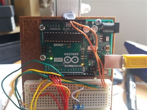 What Are The Male Headers On The Arduino Uno For Back Near Atmega32