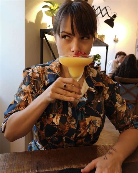 Seriálová Hviezda Kristína Kanátová Ukázala úplne NahÉ Prsia