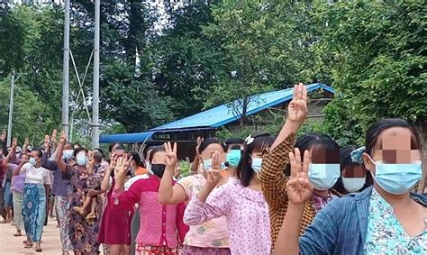 Dvb မြိုင်မြို့နယ်တွင် အကြမ်းဖက်စစ်အုပ်စု ပြုတ်ကျရေး ဒေသခံပြည်သူများဆန္ဒပြ