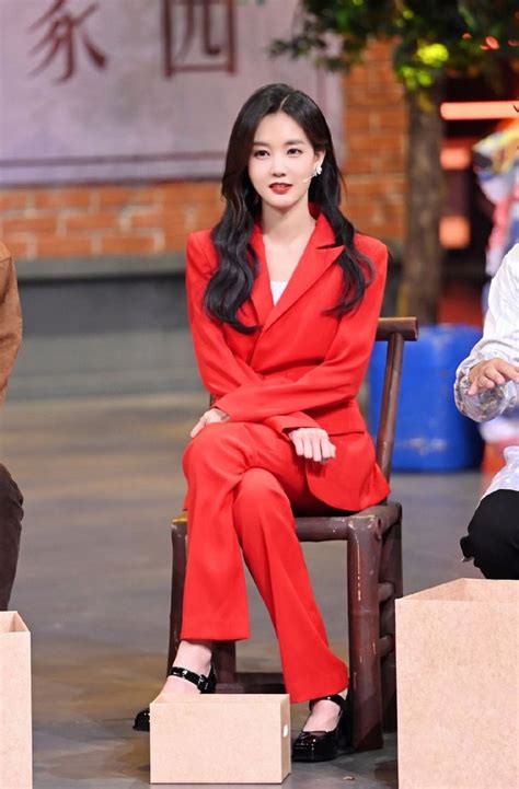 Pin By 🍒𝑿𝒊𝒂𝒐𝒇𝒆𝒏𝒈🍒 ️ On หลี่อี้ถง Liyitong 李一桐 Fashion Jumpsuit Dress