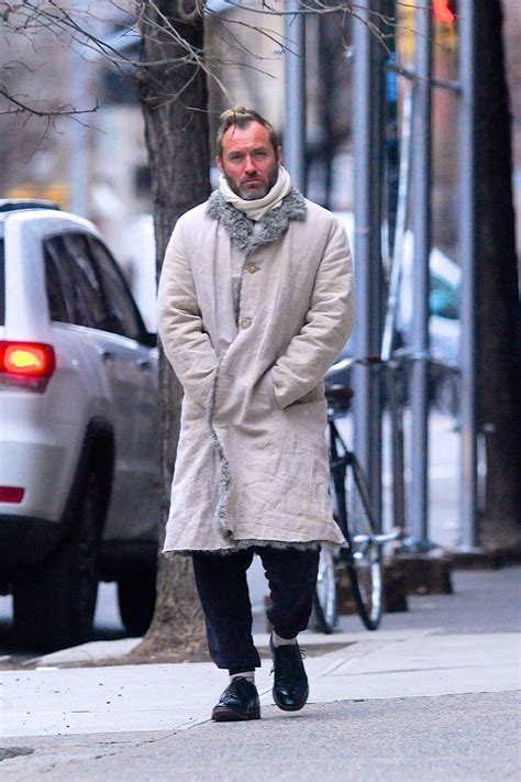 Jude Law Seven Style Lessons To Learn British Gq British Gq