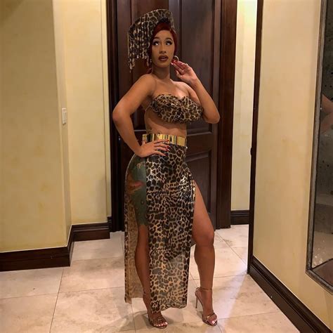 Cardi B Shamelessly Demonstrated Her Sexy Tattoos And Told About It 32