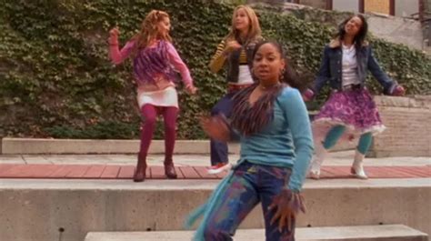 The Cheetah Girls Outfits Galleria Raven Symoné Is Wearing Versace