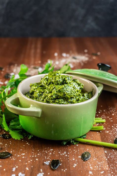 Five Minute Vegan Pepita Cilantro Pesto Life And Lemons