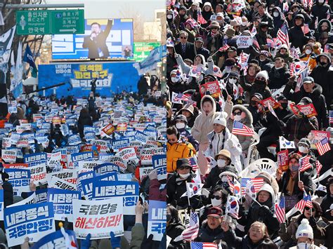 [연재] 동아일보 `청계천 옆 사진관` 尹대통령 탄핵심판 최종변론 앞두고 열린 탄핵 찬반 집회 [청계천 옆 사진관] Zum 뉴스