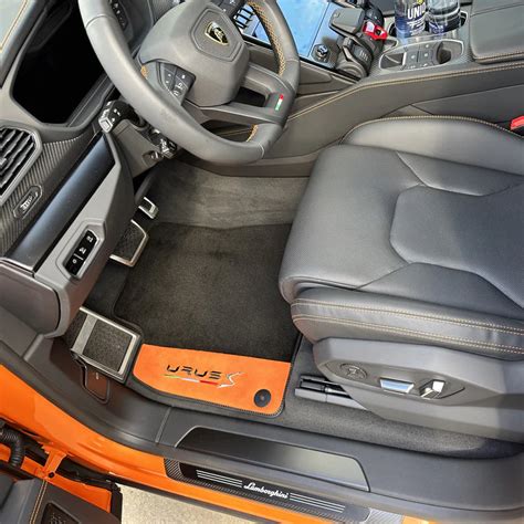 Customizable Leather Floor Mats With Divario Pattern For Audi A4 B8