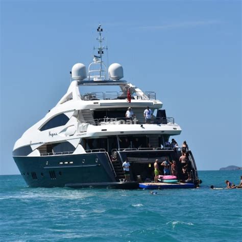 Sunseeker Nancy Jean Superyacht Features Photos And Specifications Itboat