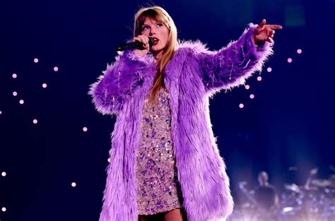 Taylor Swift S The Eras Tour See All The Looks From Night One
