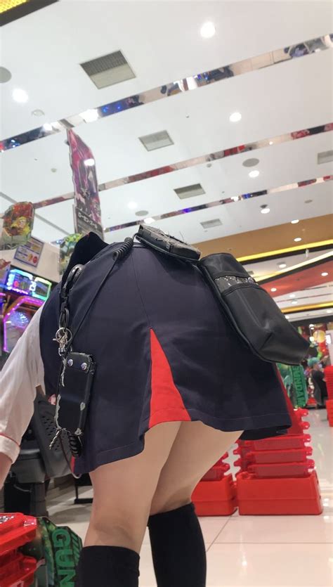 「クイック保存」おしゃれまとめの人気アイデア｜pinterest｜rollsmiz 女性 ミニスカート 女性 女の子 ポーズ