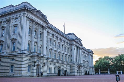 영국 왕실의 상징 버킹엄궁전 두피디아 여행기