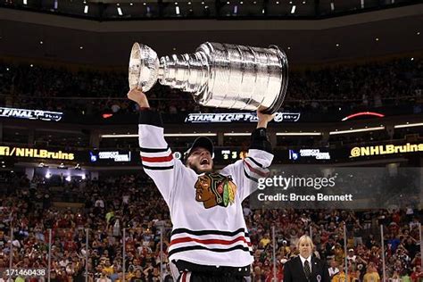 Blackhawks Stanley Cup Photos And Premium High Res Pictures Getty Images