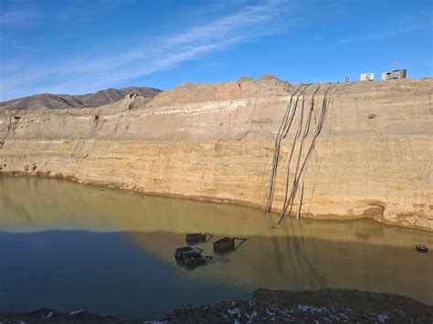 ФОТО Туул гол руу бохироо цутгаж байсан Вайнд майнд ХХК ийн ус ашиглах үйл ажиллагааг нь