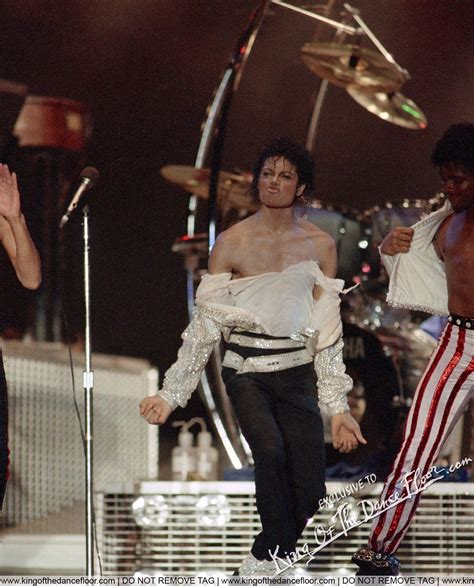 Pin On Michael Jacksonthe Jacksons
