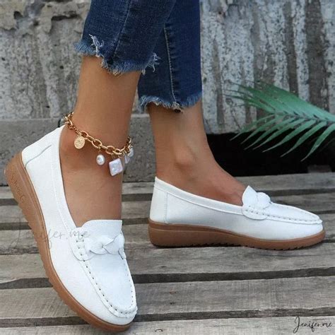 Stylish Round Toe Casual Slip On Shoes For Everyday Leisure Flat