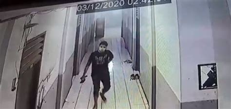 Fakta Viral Cowok Fetish Masuk Kos Cewek Dan Temuan Hp Banyak Video Porno Thread Siskameilind