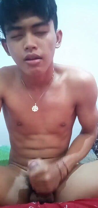 Ngocok Kontol Berondong Sampai Mucrat Tembak Dalam Tangan Kontol Yang