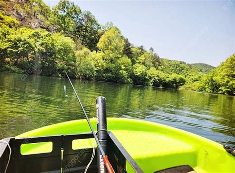 22m 차트렁크 적재가능한 낚시보트 낚시용품 중고나라