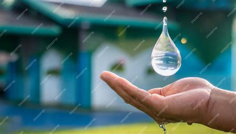 Día Mundial Del Agua Cuna El Futuro Una Gota En La Mano Contexto De La