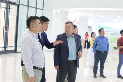 Үйлдвэржилтийн бодлогын байнгын хорооны гишүүд Хөх хотын хөдөө аж ахуйн үйлдвэрүүдтэй танилцлаа