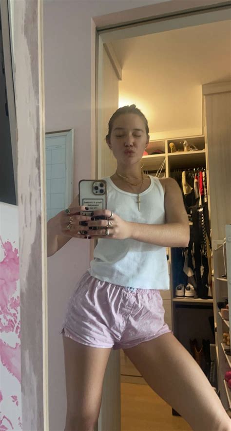 Olivia Ponton 09282022 • Celebmafia