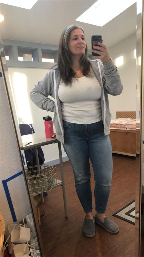 Basic☺️🤷🏻‍♀️ With 36 Ddd🤗 R2busty2hide