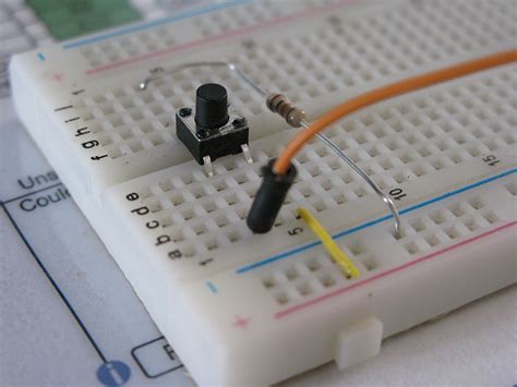 EEPROM Led Arduino Mauro Alfieri Elettronica Robotica Automazione