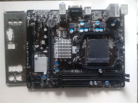ASRock 960GM-VGS3 FX !!! Новая в коробке с паспортом и диском!