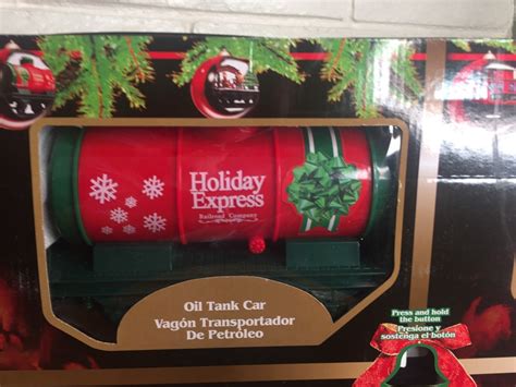 Eztec North Pole Express Train Set 33 Piece Musical Elf Version