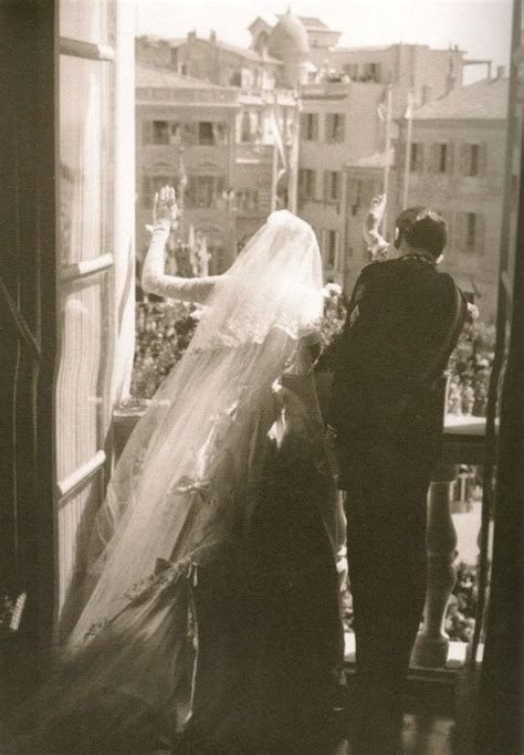 1956년 그레이스 켈리 웨딩드레스 해외 연예가 소식 네모판