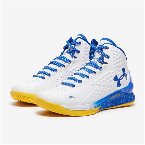 Basketball Shoes Under Armor Online