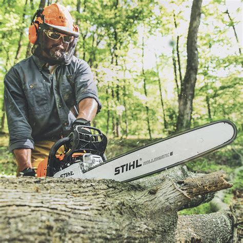 Stihl Gas Powered Chainsaw 20in Bar 641cc 38in Chain Pitch