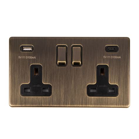 Ellis And Co Twin Plug Socket With Usb And Usbc Antique Brass Black Trim