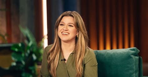 Where Is Kelly Clarkson Guest Hosts Fill In On The Kelly Clarkson Show