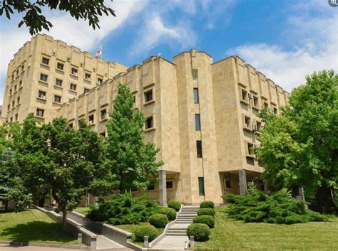 14 წლის გოგოს მკვლელობაში ბრალდებულის ბიძას და ბიძაშვილს ბრალი წარედგინათ