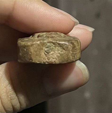 หลวงพ่อปาน ขี่เม่น Ennxo